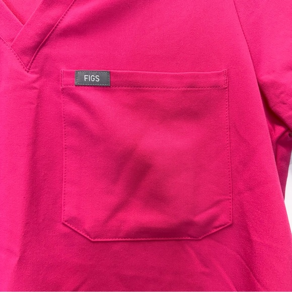 Figs | Tops | Figs Catarina Onepocket Limited Edition Shocking Pink ...
